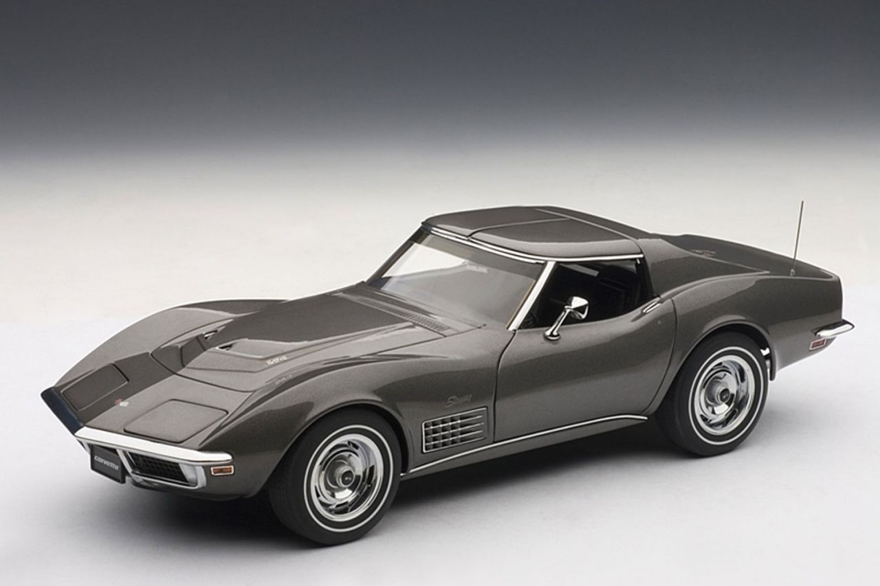 AUTOart Chevrolet Corvette C3 Coupe 1970 Laguna Grey Metallic 71173 ...