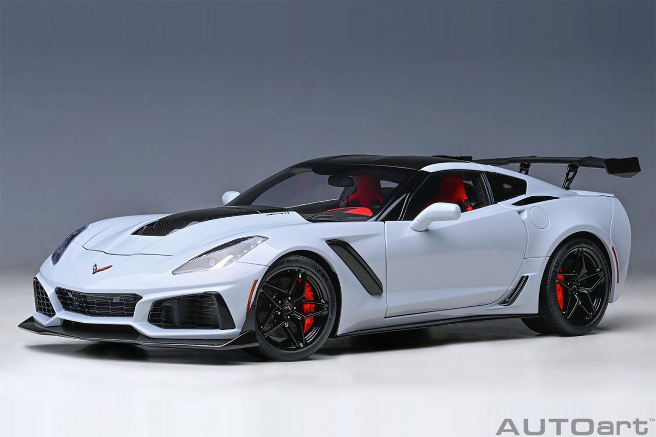 AUTOart Chevrolet Corvette C7 ZR1 Ceramic Matrix Grey Metallic 71277 ...