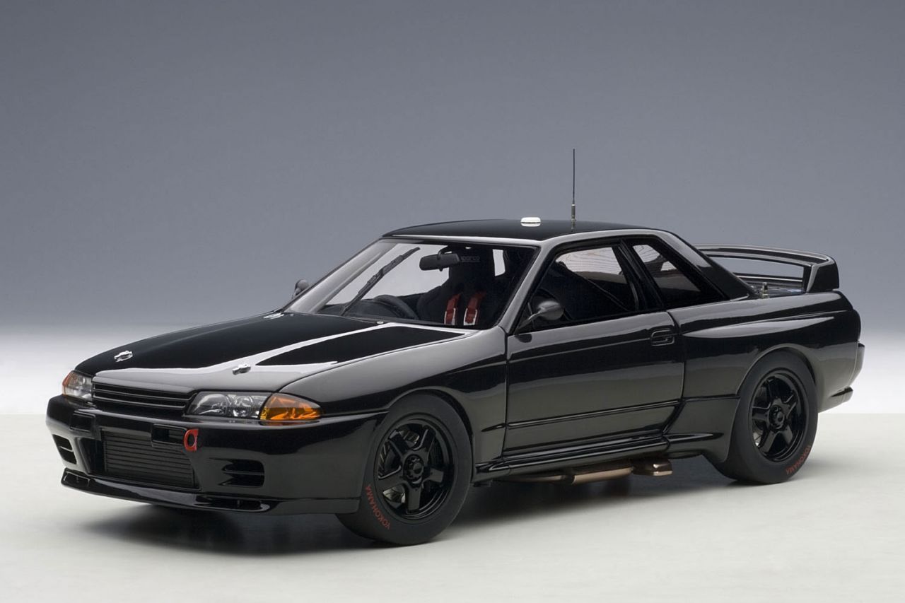 AUTOart Nissan Skyline GT-R R32 1992 Australian Bathurst Race Black ...